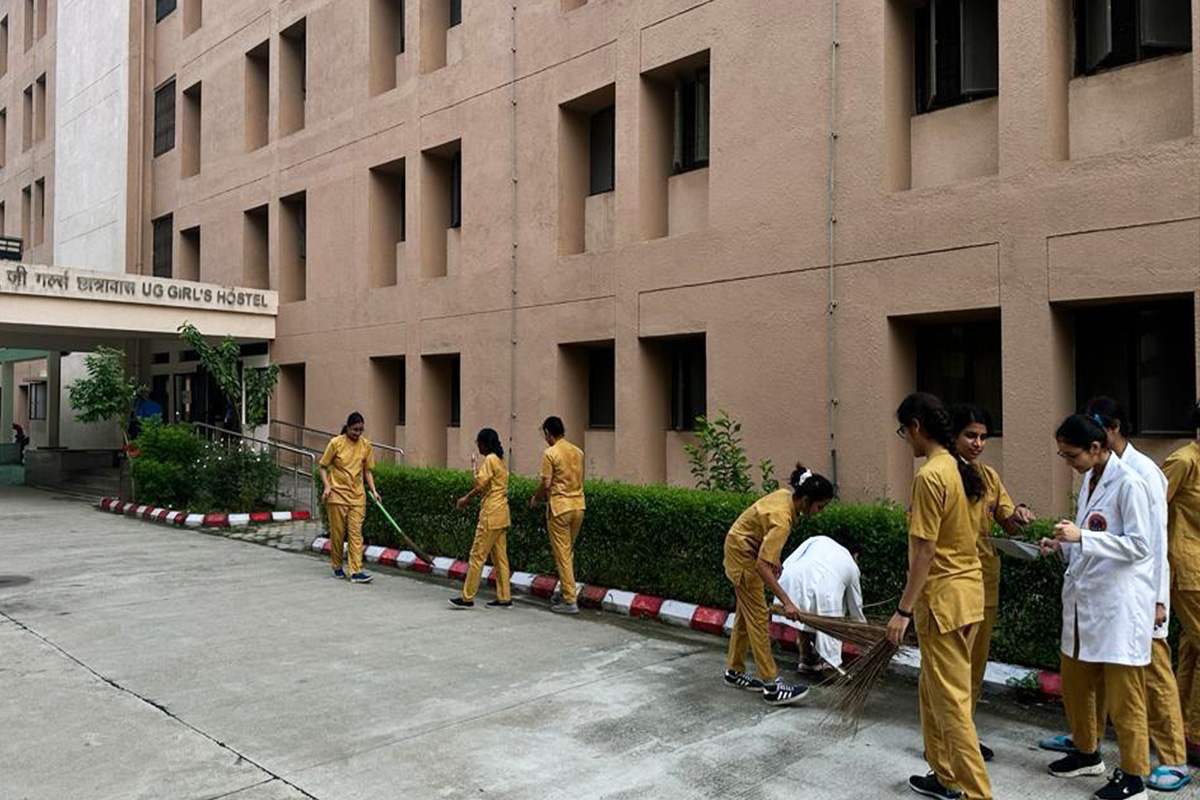 MBBS Students participating in Shramdaan activity in the Hostel ...